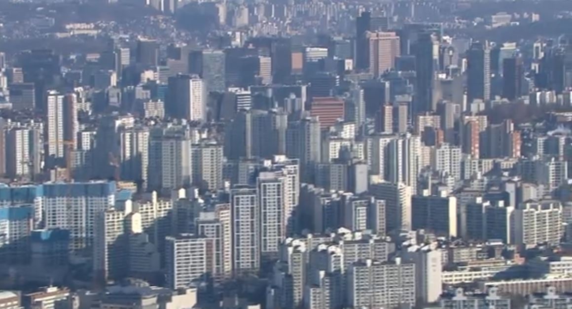 다시 벌어진 서울 집값 낙폭…규제완화 약발 끝? - SBS Biz